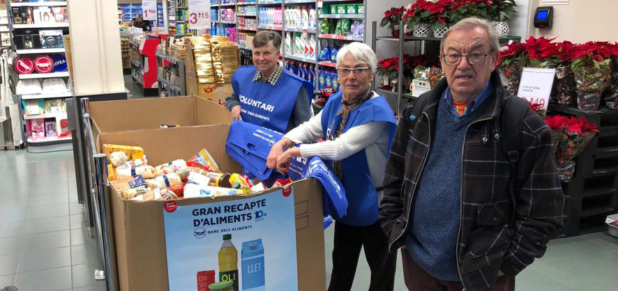 Càritas Calella ja té els voluntaris als supermercats pel Gran Recapte ... Càritas Calella ja té els voluntaris als supermercats pel Gran Recapte ...